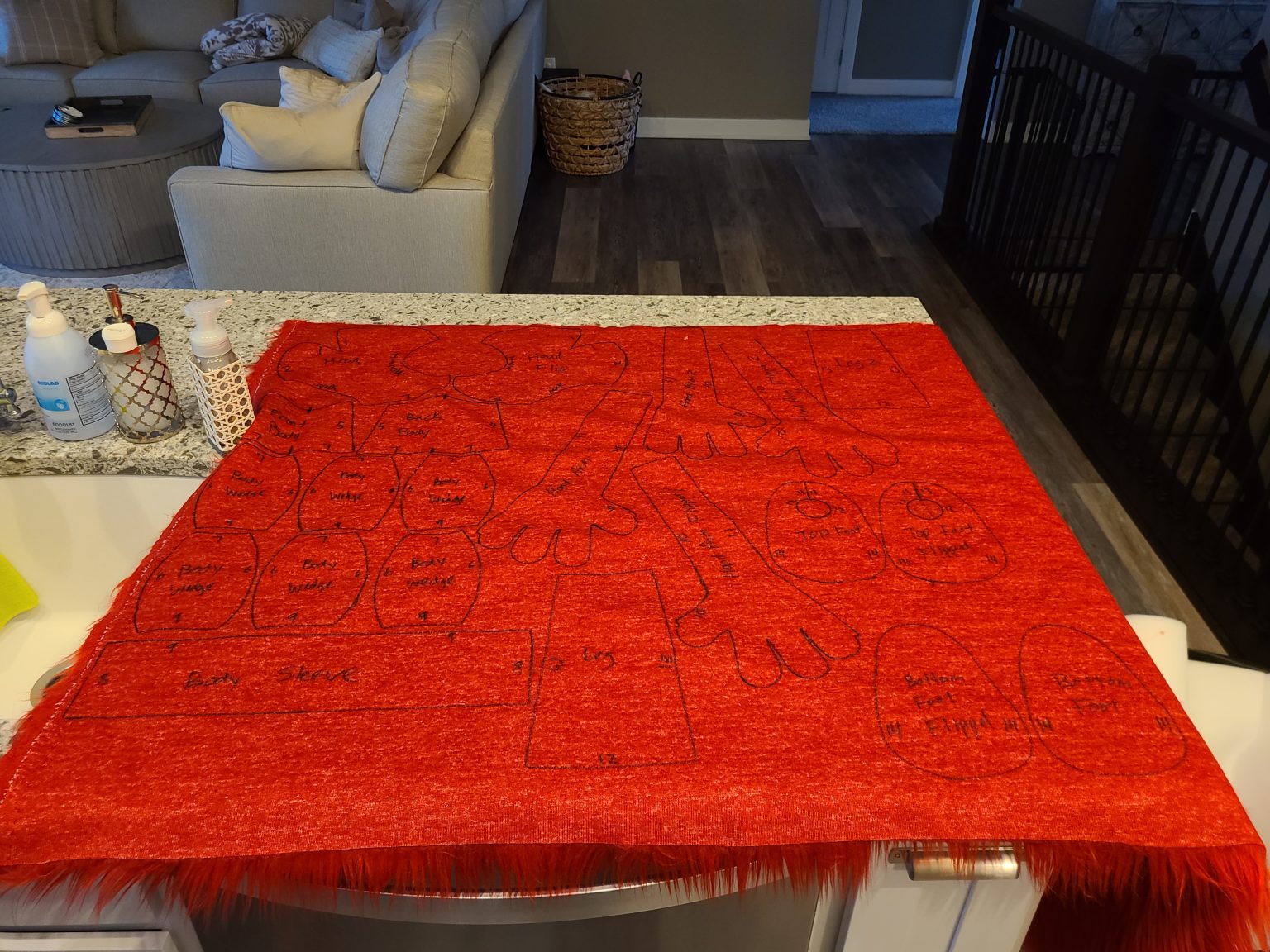 Elmo from Sesame Street Replica Build - Puppet Stitches