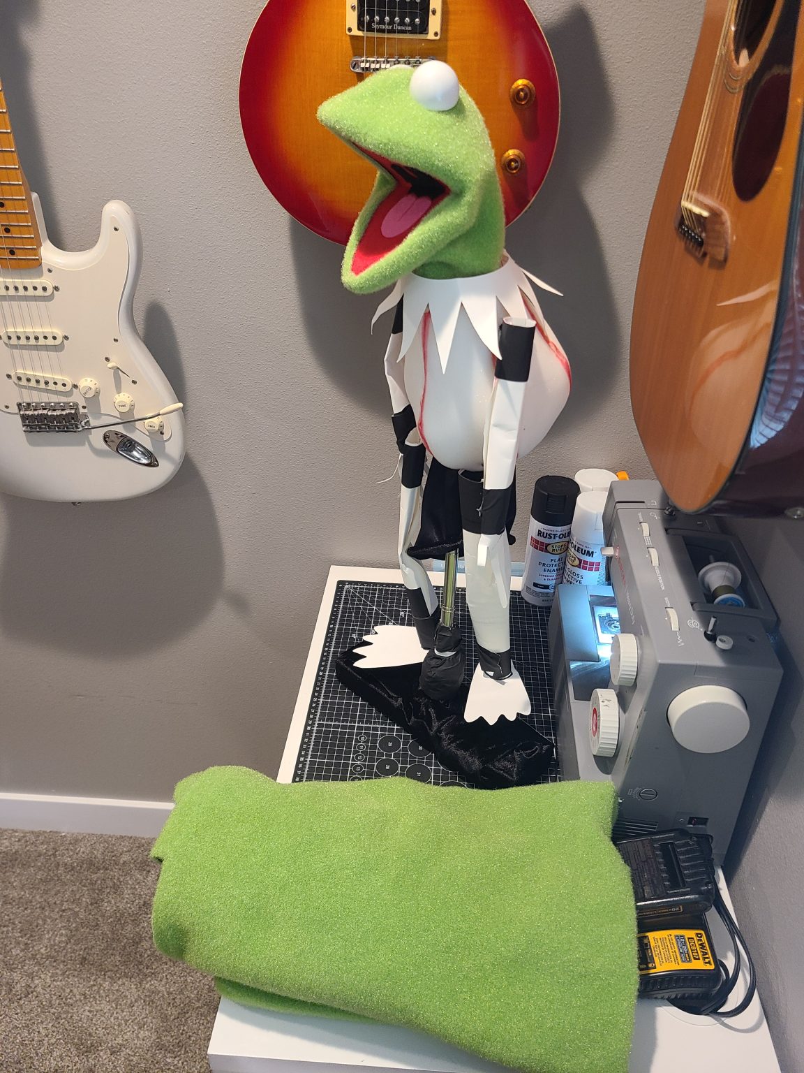 Kermit from The Muppet Show Replica Build - Puppet Stitches